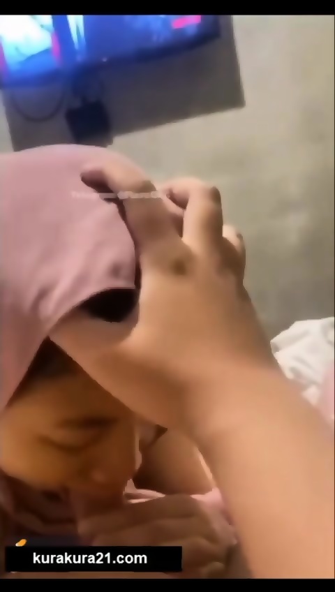 Jilbab Pentil Tindik Ngentot Crot Di Mulut Indonesia 3mnt Eporner