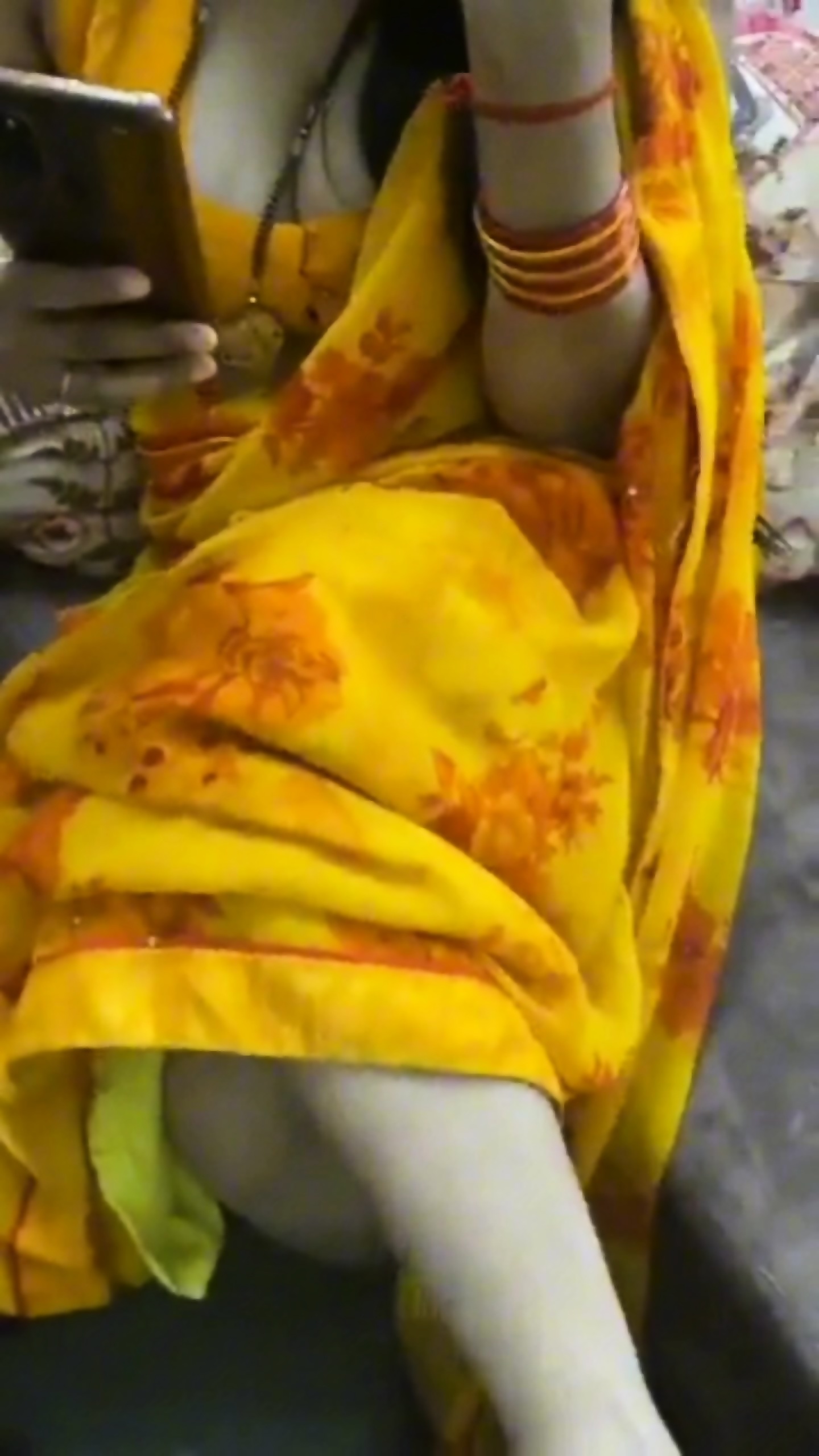 Sexy Big Boob Bhabhi In Yellow Saree Seducing Devar 1080p Eporner