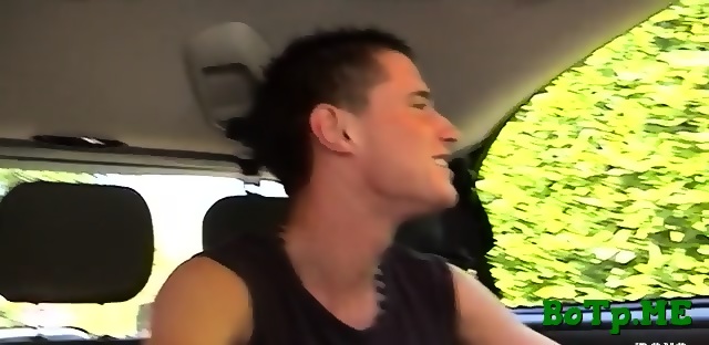 Scoring A Gay To Fuck In A Car Eporner