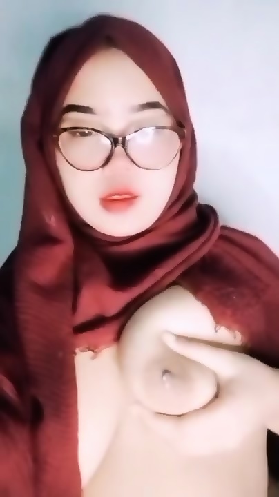 Si Tudung Merah Eporner